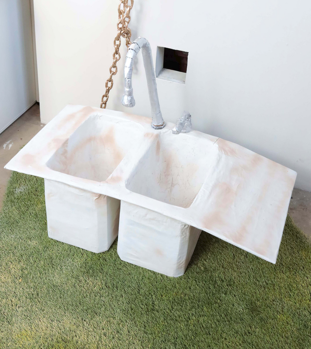 Taylor Lee Nicholson, "Sink" – SPRING/BREAK Art Show